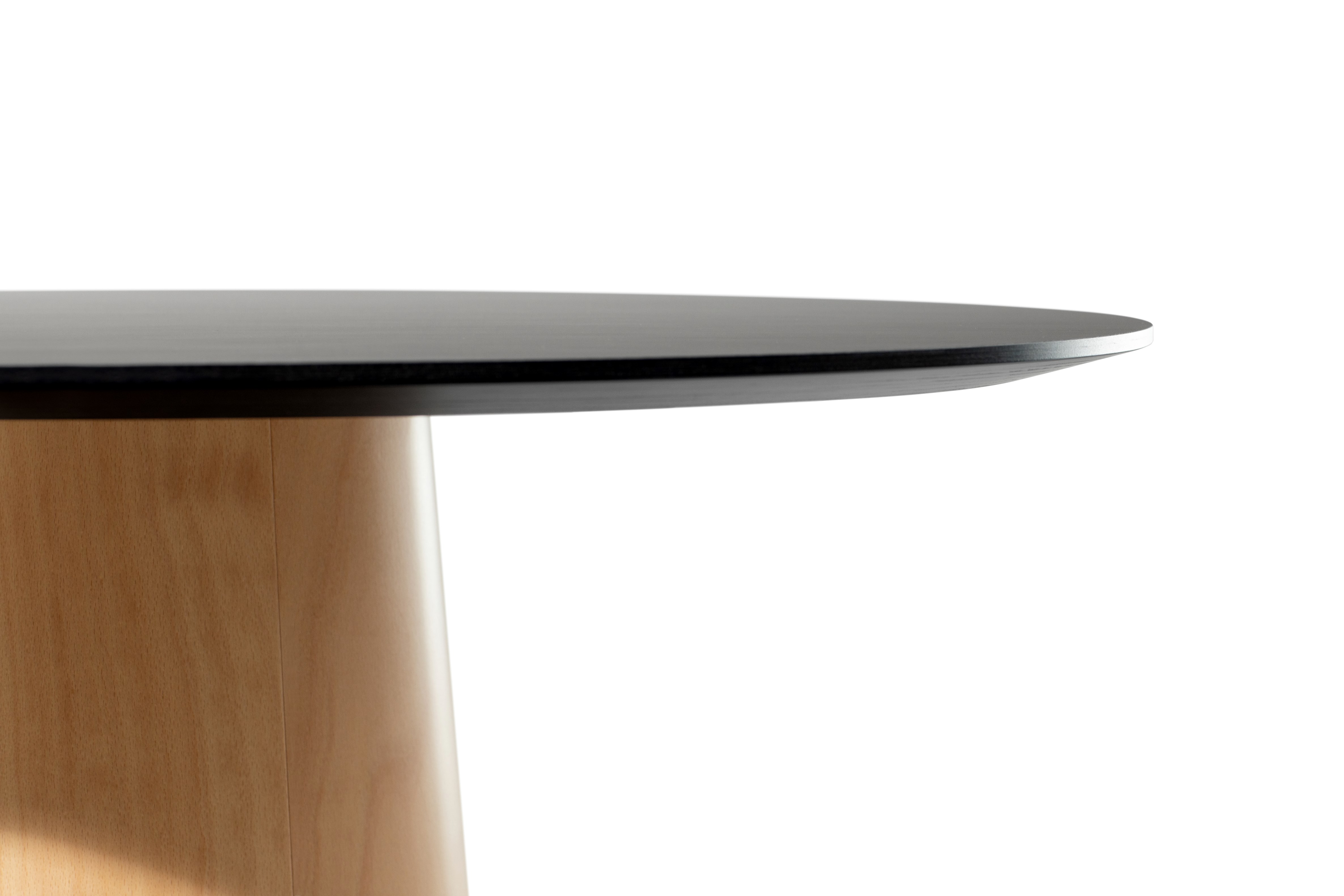 Arteficius | P.O.V. Table 421 463, TON