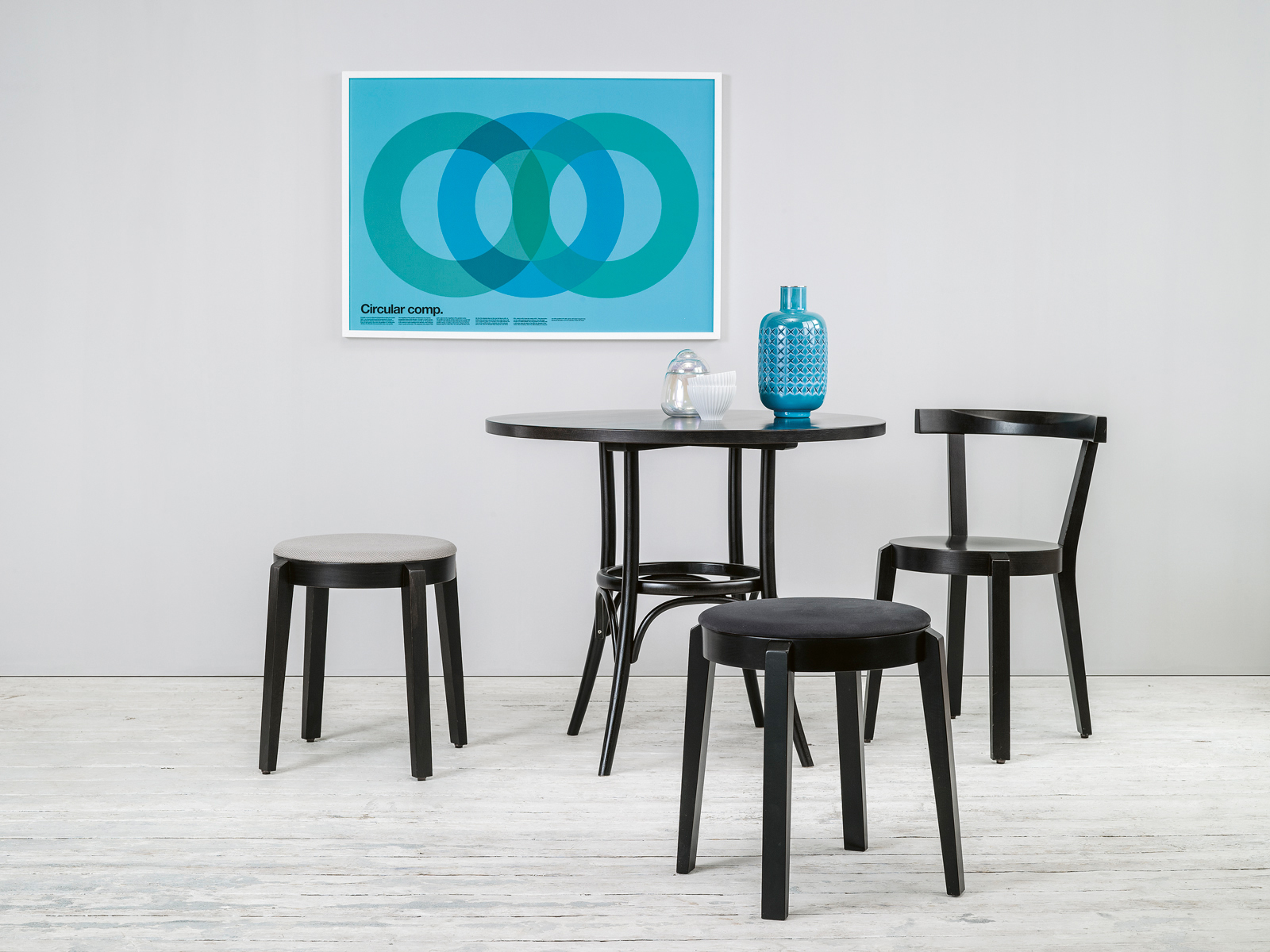 Arteficius | 252 Dining Table, TON